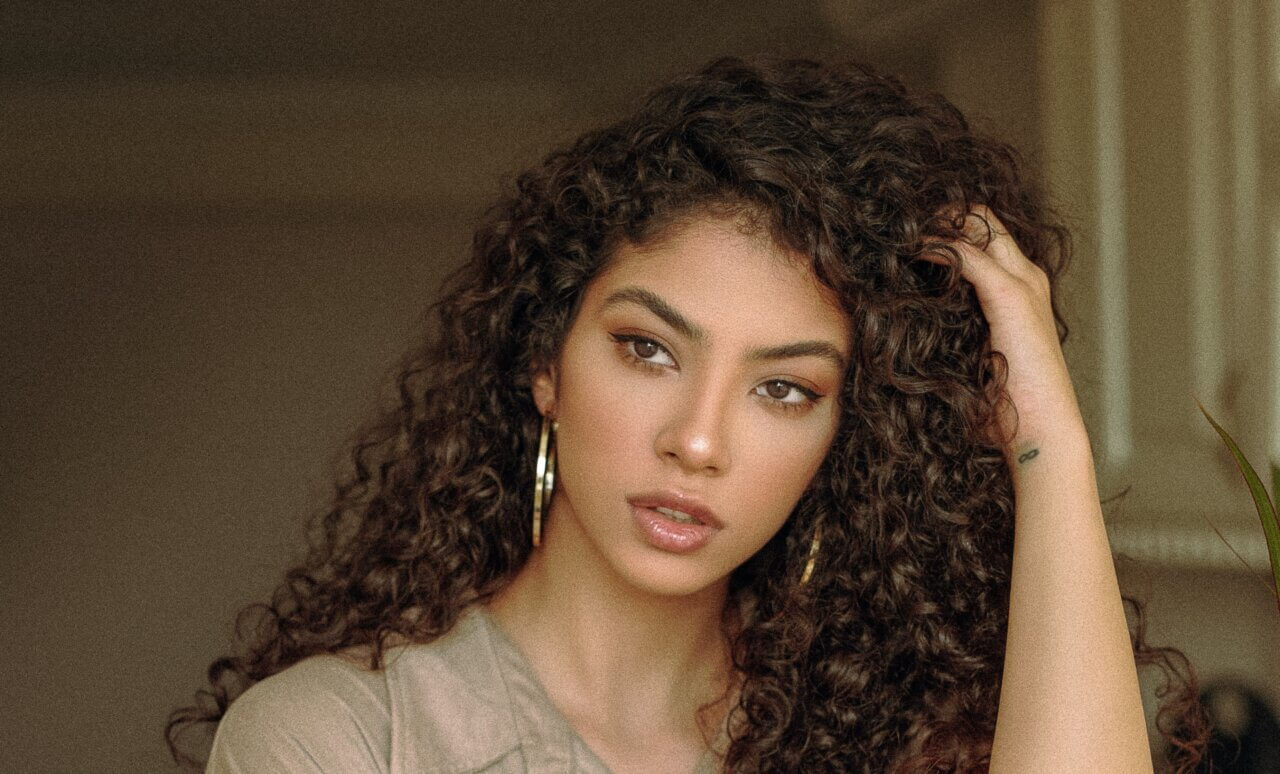 How to Take Care of Coily / Curly Hair - Holistic Body Care